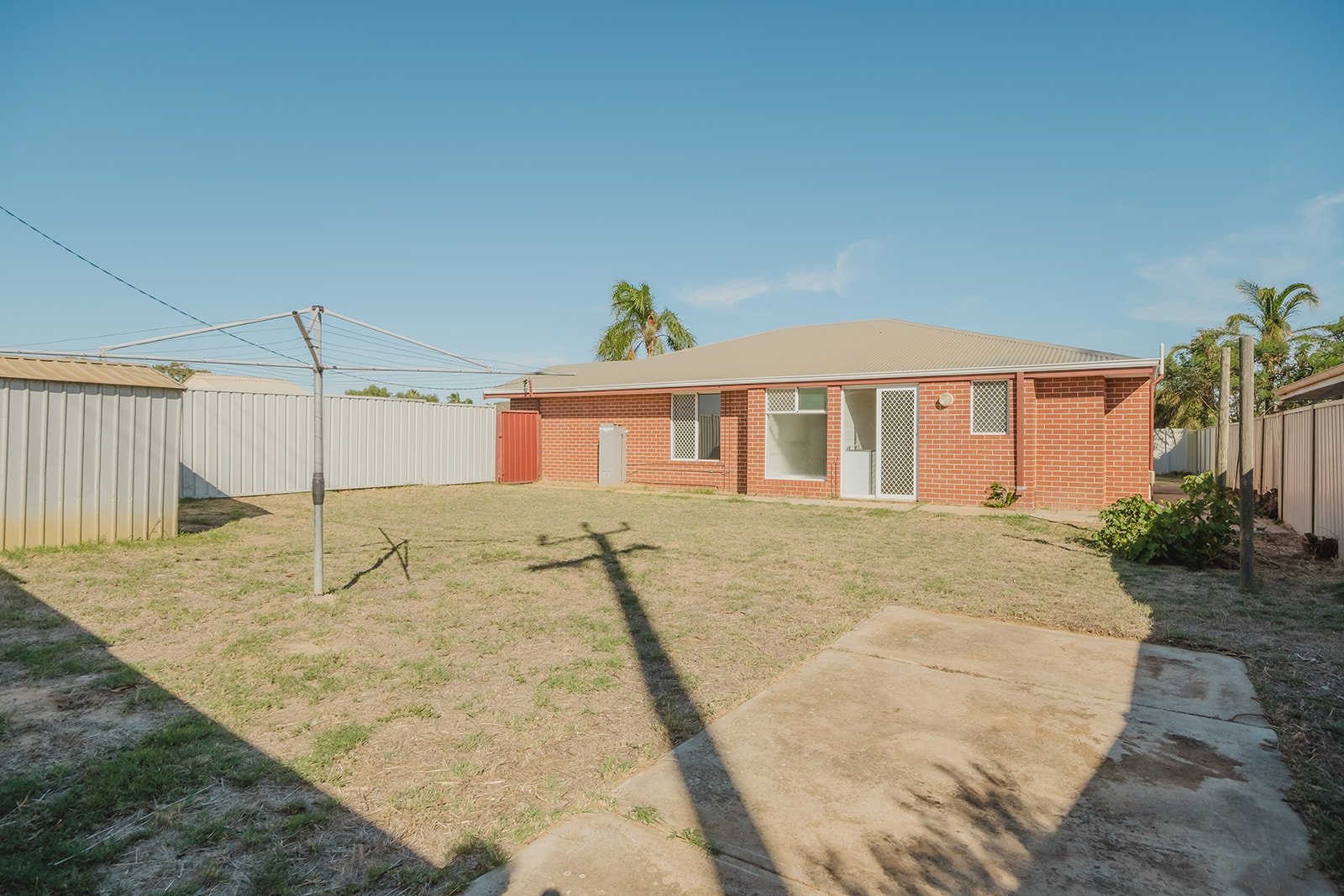 2 Tamba Street, WAGGRAKINE WA 6530 - House For Sale - www.realmark.com.au