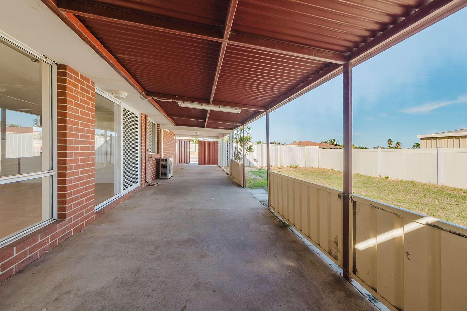 2 Tamba Street, WAGGRAKINE WA 6530 - House For Sale - www.realmark.com.au